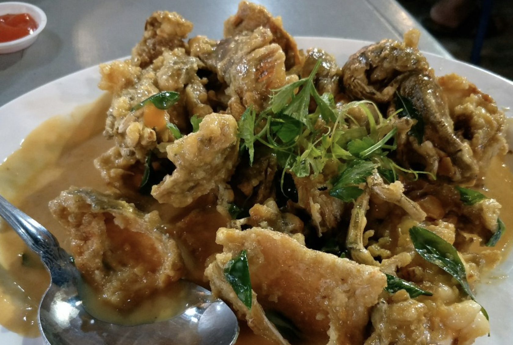 Must try: Black pepper crab, Crayfish and the Crispy baby squid.